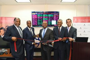 Howard University Unveils New Bloomberg Finance Lab | Press | Bloomberg LP