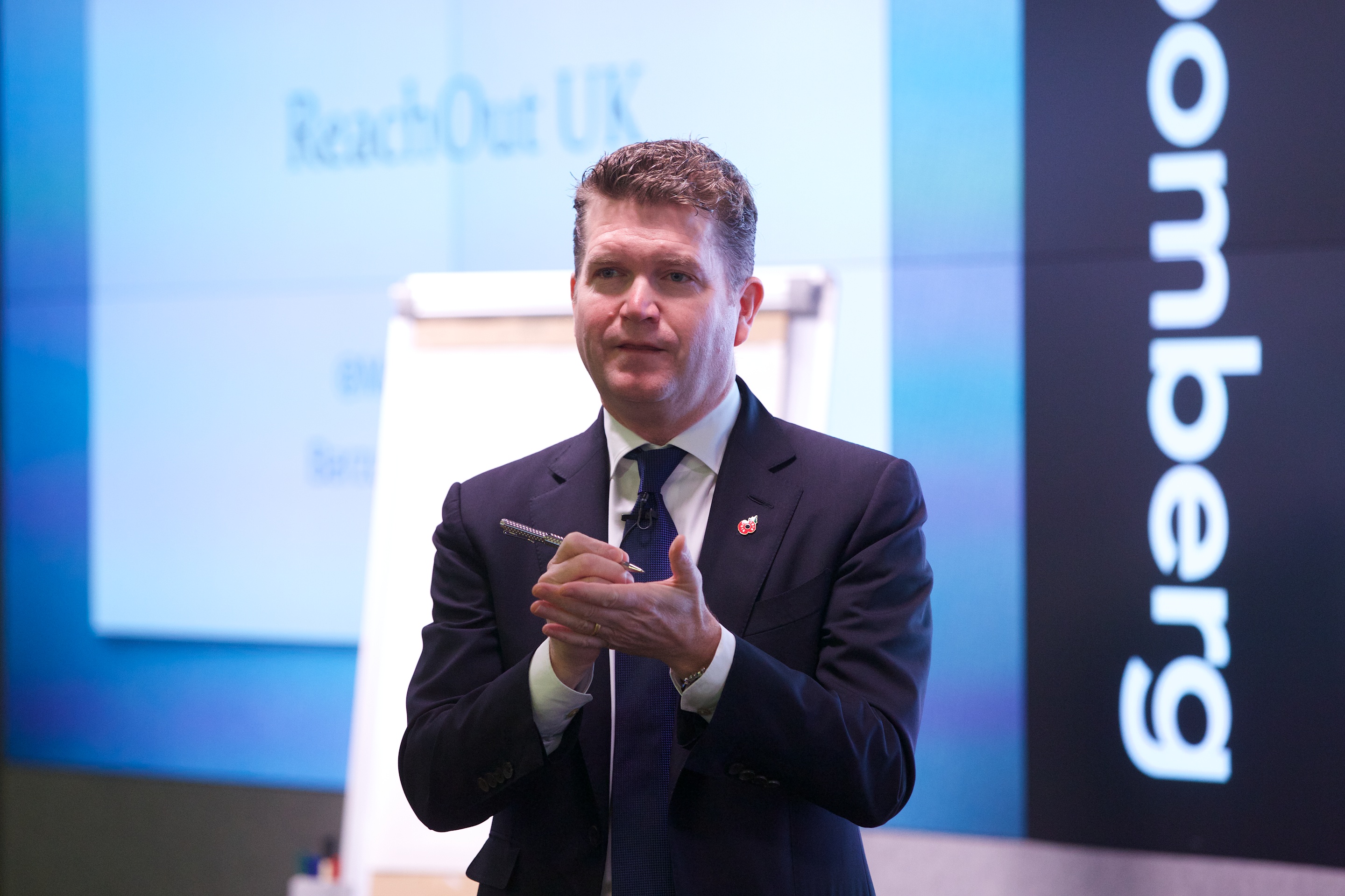 Local UK students discuss world affairs with US Ambassador to the UK at ...