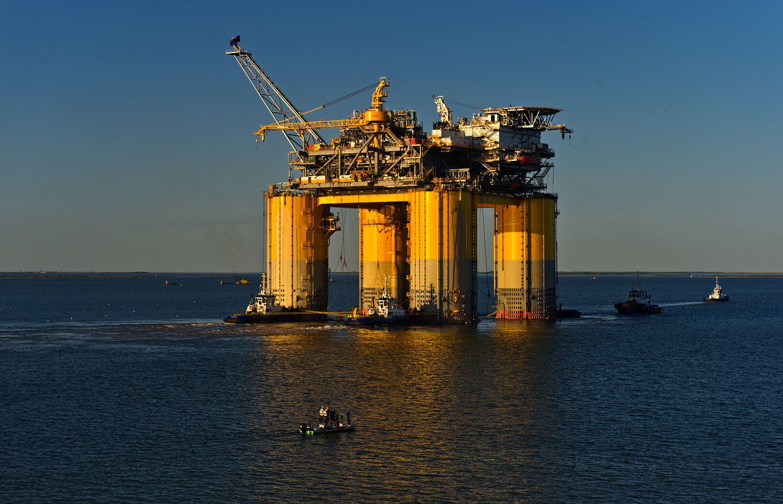 Las preguntas clave para las grandes petroleras en 2018 | Servicio ...